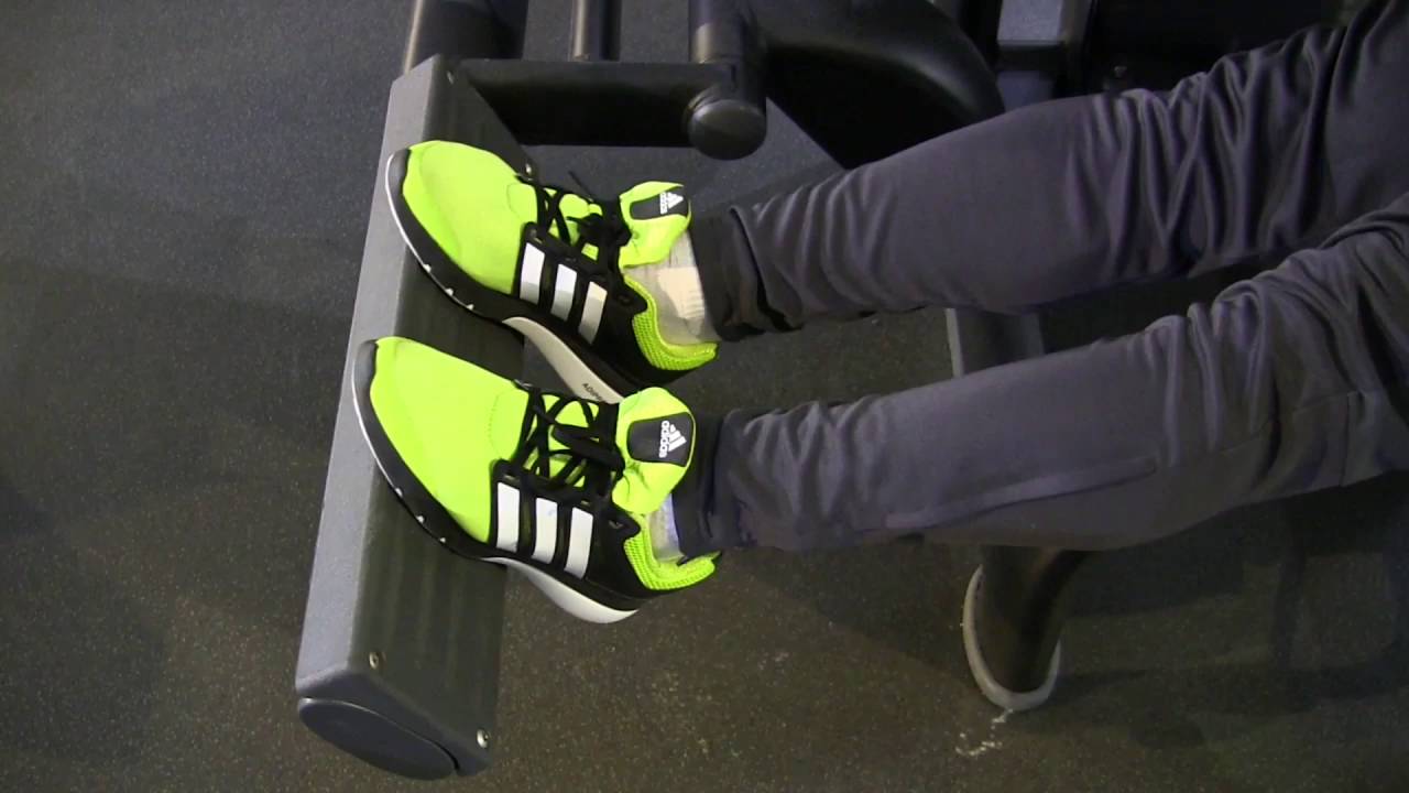 Rotary Calf Technogym Selection - YouTube