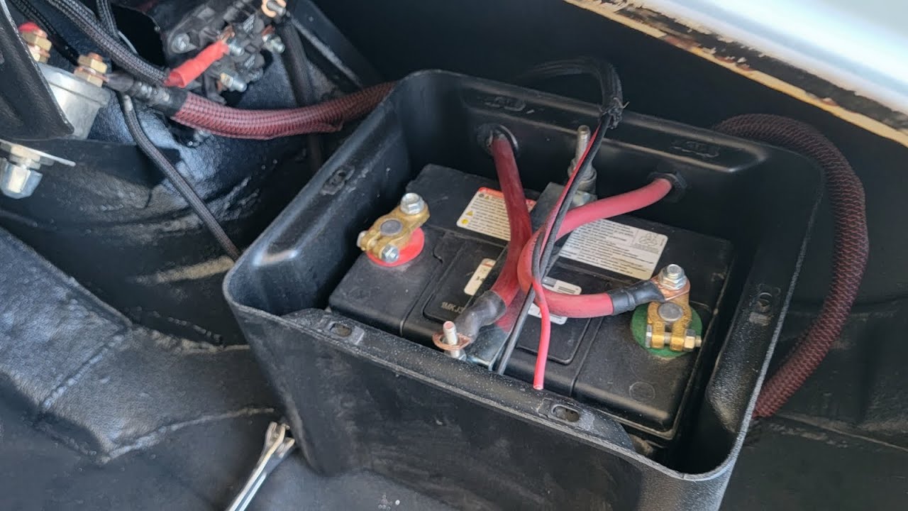 Trunk Mounted Battery!! Wiring explained!! - YouTube