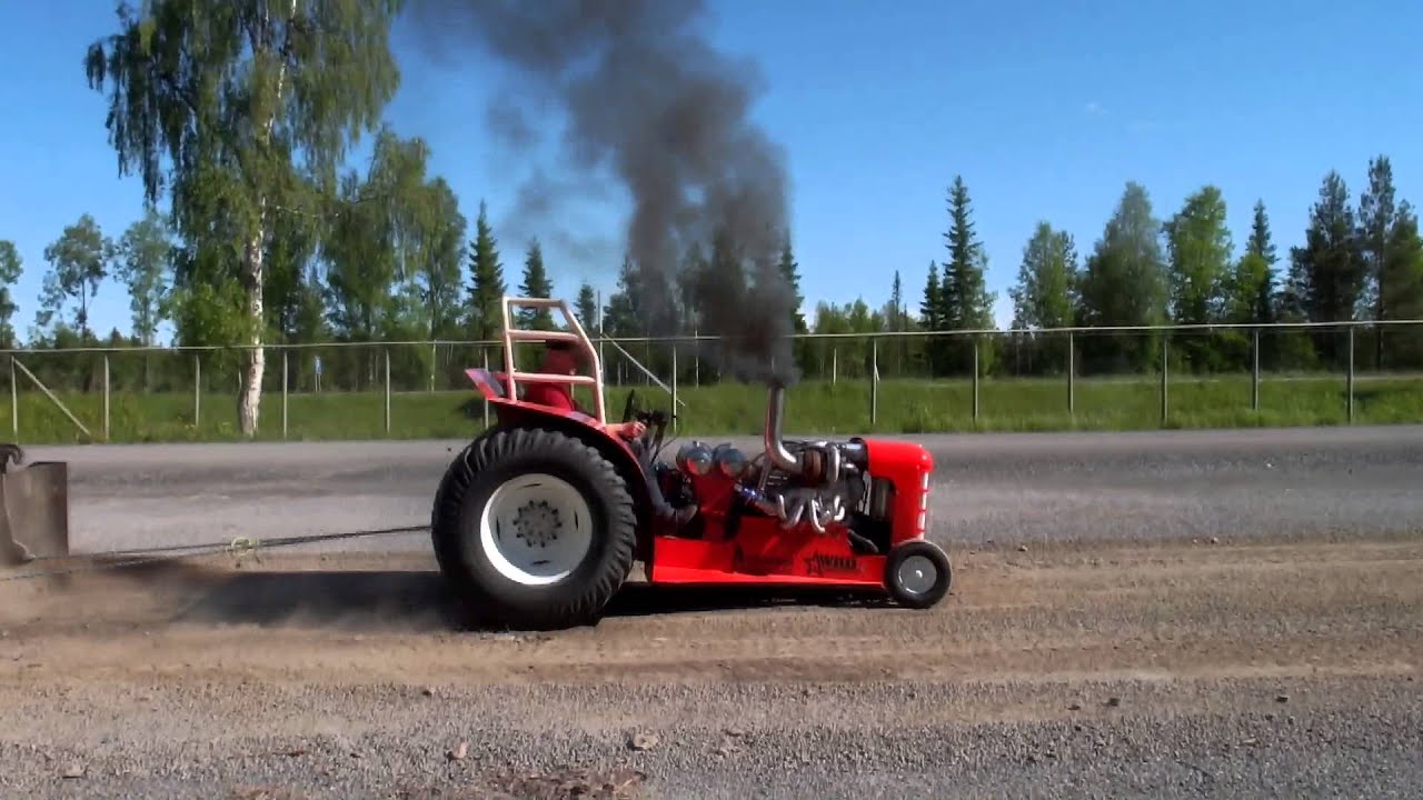 Andersson Bros Tractor pulling - First full load test run - YouTube
