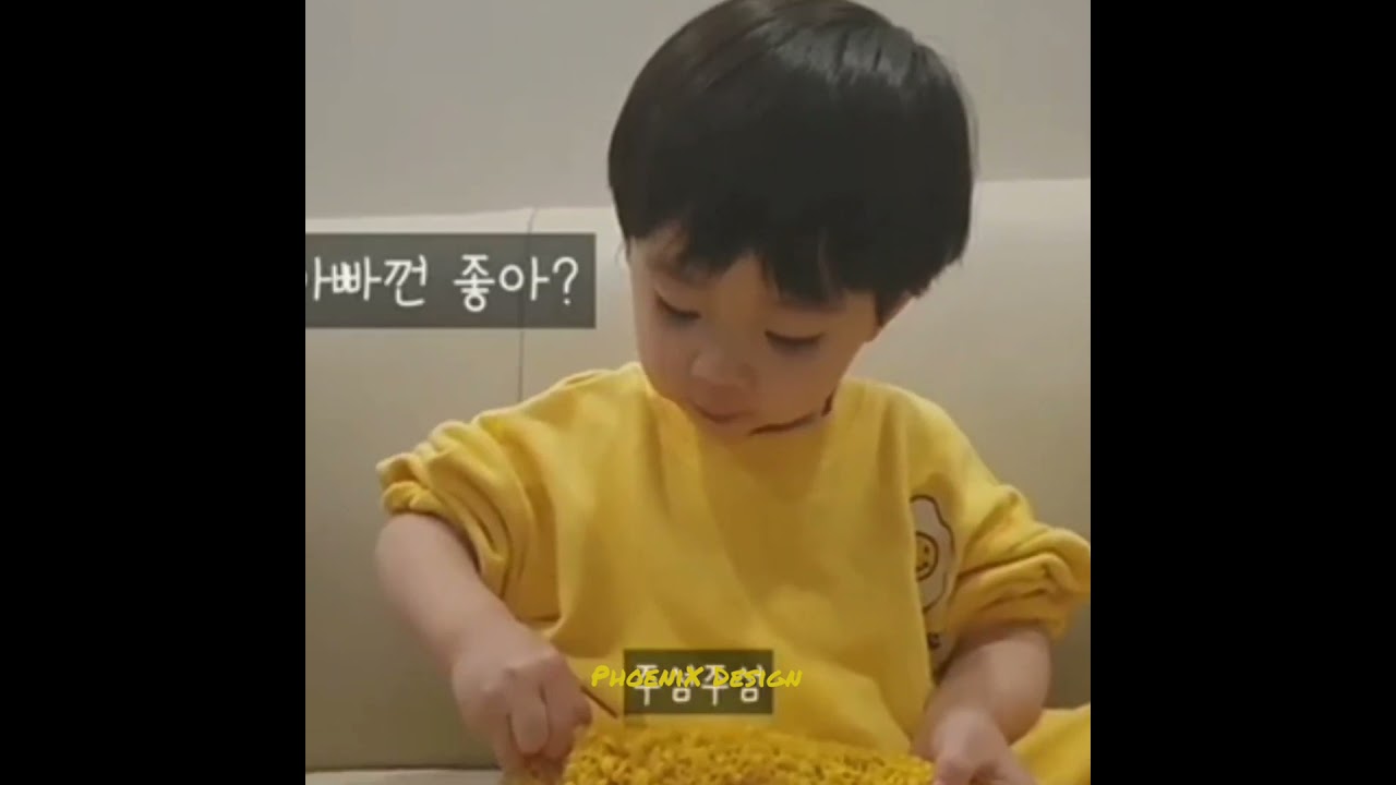 Baby 💕 Lee rowoon 💕 corn eating video - YouTube