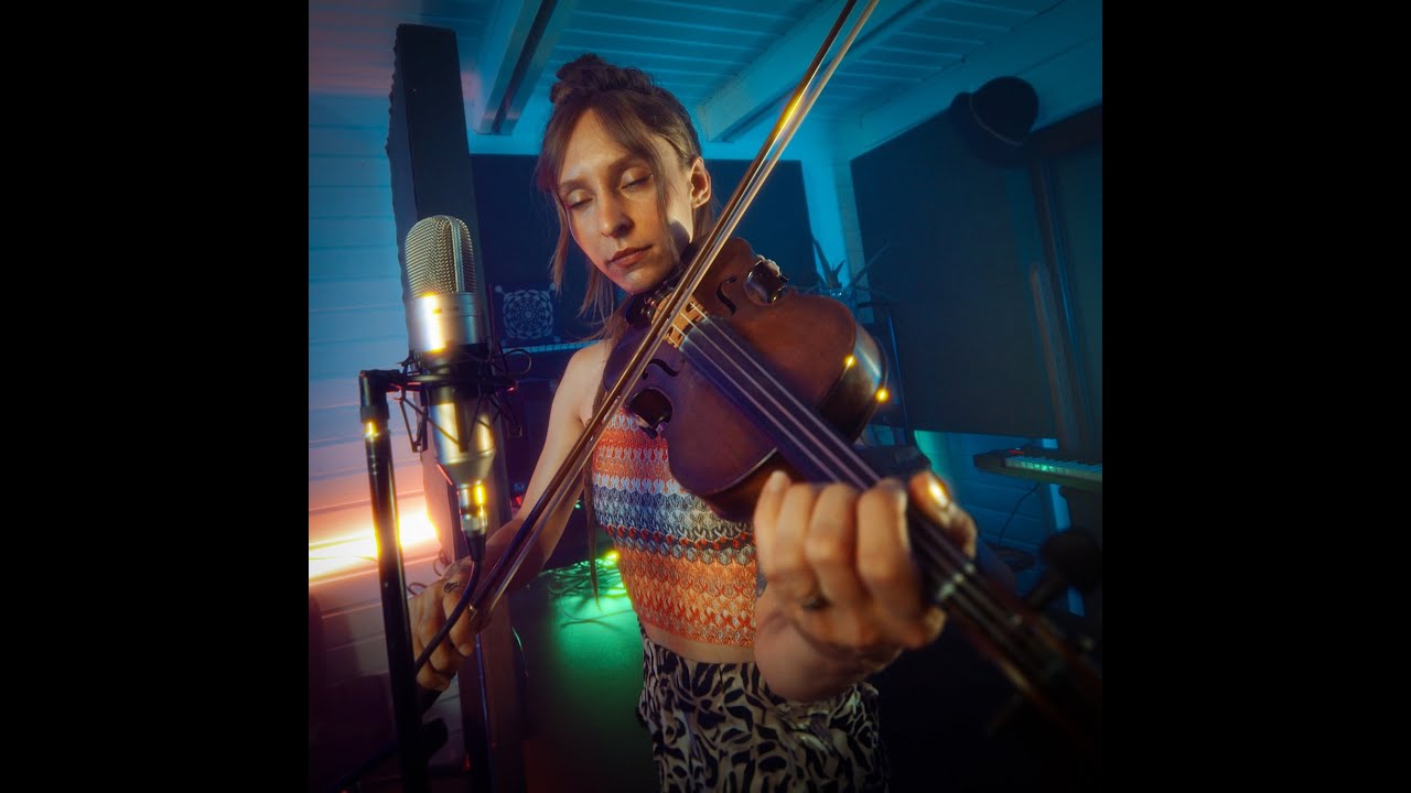 Moony x Itaya - Solar Fiddler (Home Session) - YouTube