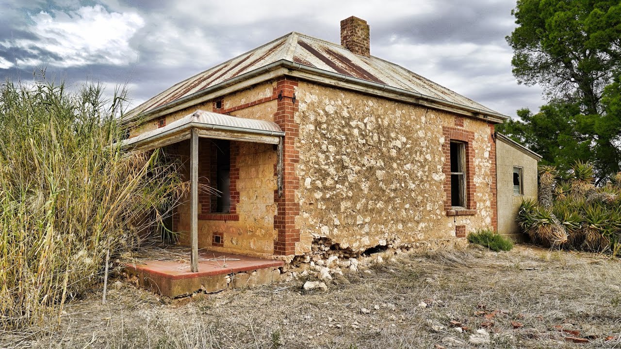 2 old farm houses long forgotten/One with an early settlers ruins ...