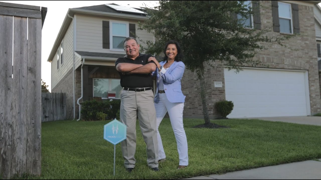 Ready Solar Customer Testimonial - Nava Family - YouTube