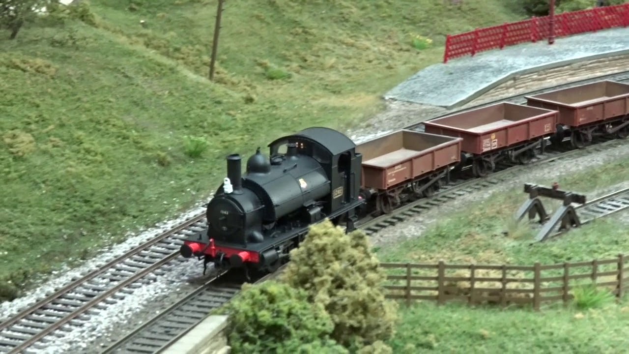 HM124: Kernow GWR '1361' 0-6-0ST for 'OO' gauge - YouTube