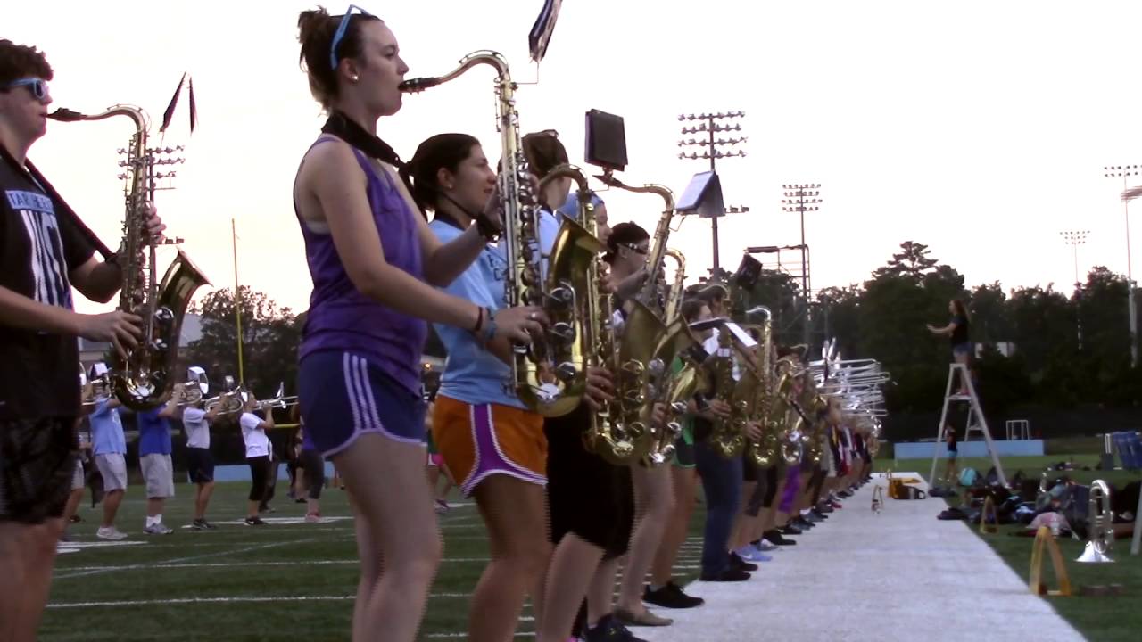 The Marching Tar Heels Come Home - YouTube