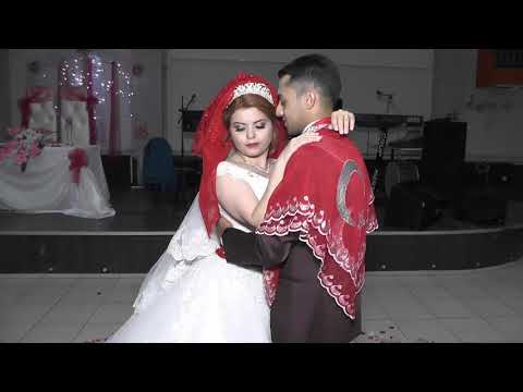 Salona giriş ve ilk dans.  21❤05❤2017 (Nil & Ferhat)