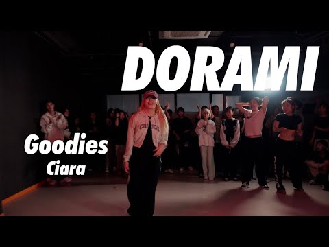Ciara - Goodies / Dorami Choreography - YouTube