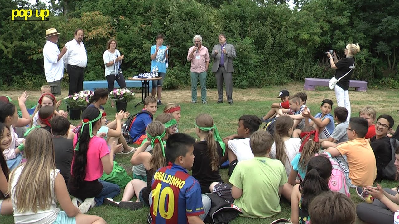 PopUpTv: De Paula Kooper sport- en speeldag in Zwembad Zuid - YouTube