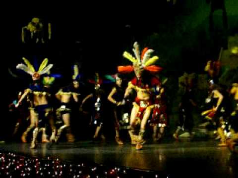 Ballet Folklorico - Danza de los Concheros - YouTube
