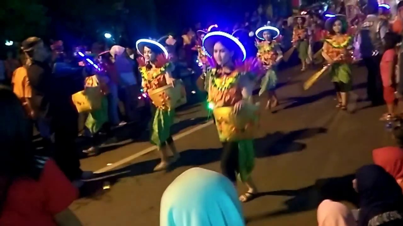 PENAMPILAN SMPN 2 BLORA - YouTube