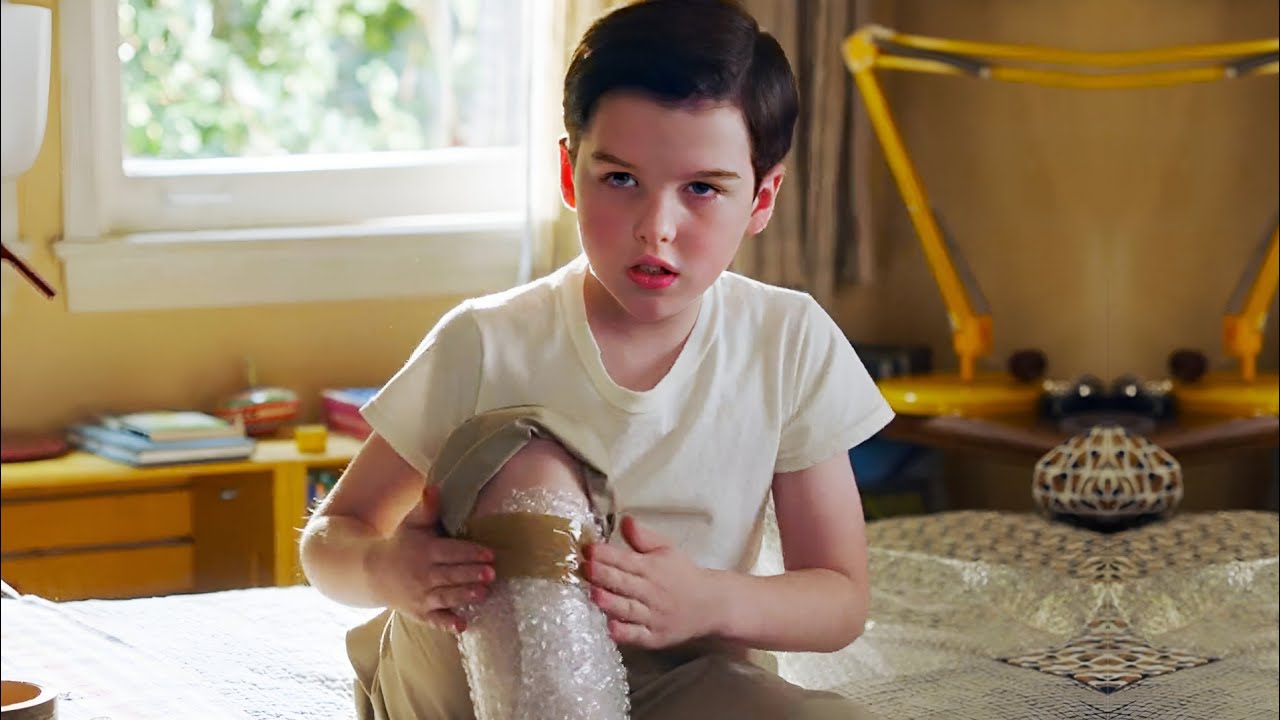 Boy Wraps His Body With Bubble Wrap To Protect Himself From BuIIying ...