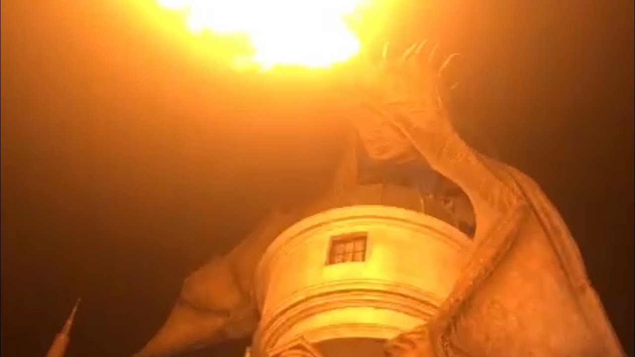 GRINGOTTS Dragon breathing fire Orlando Florida universal studios ...