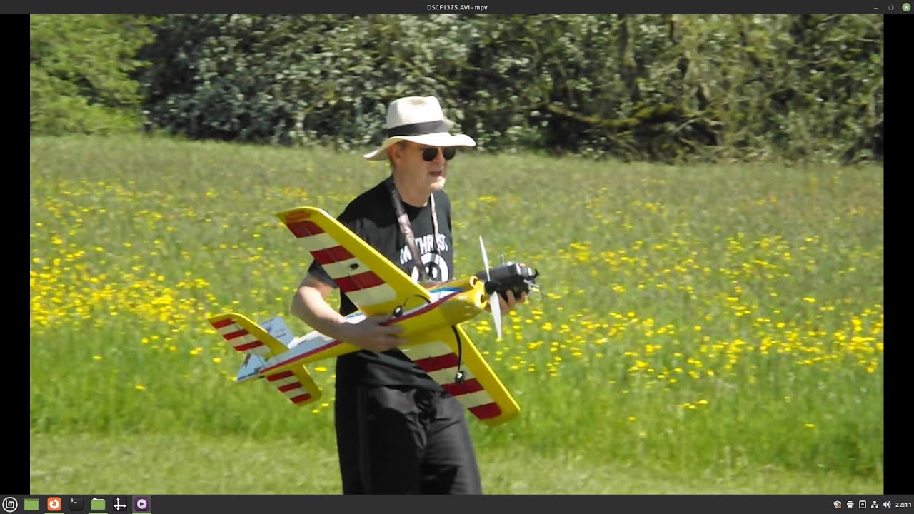 Guys plane - YouTube