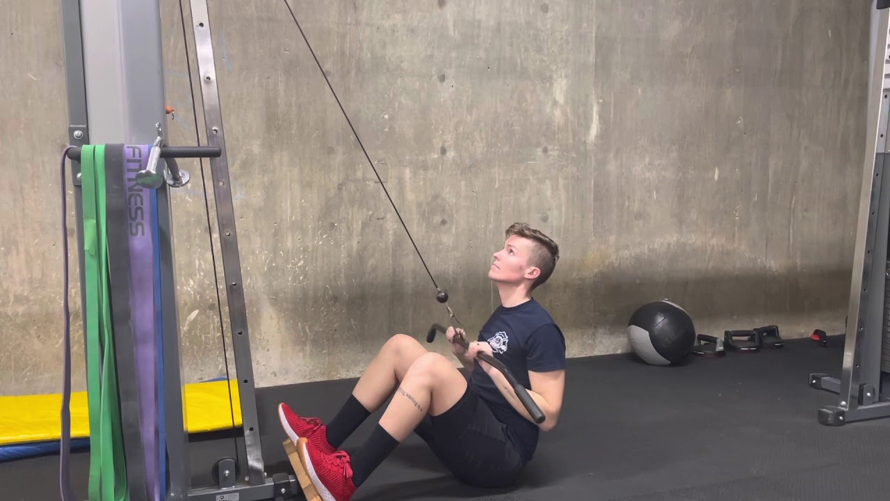 Narrow Grip Lat Pull Down - YouTube