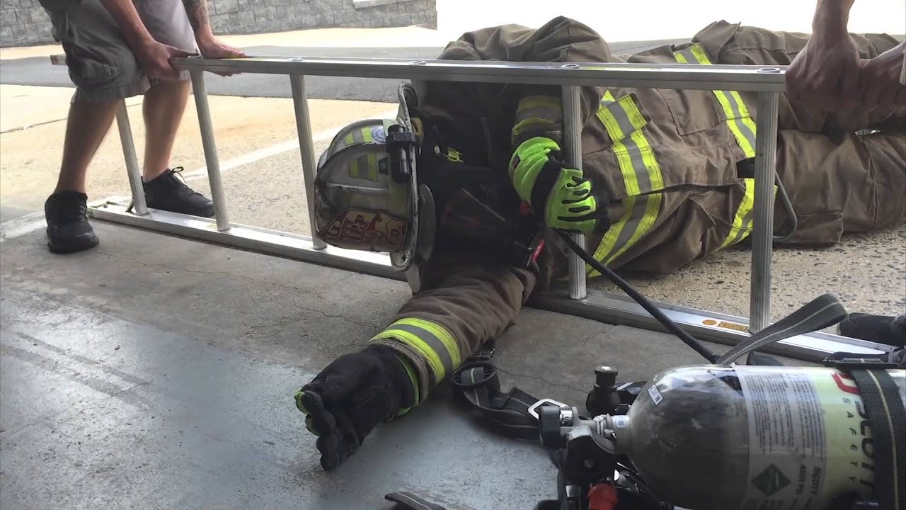 Confined Space Self Extrication Techniques - YouTube