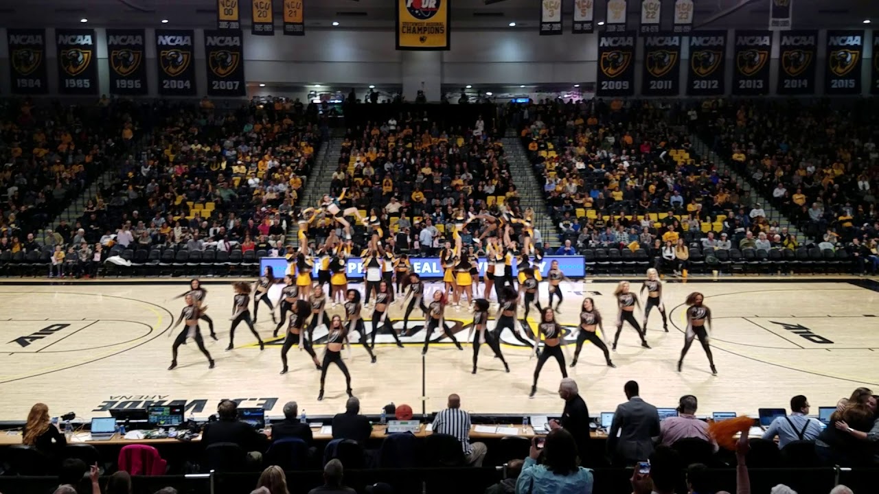 2017-2018 VCU Gold Rush Dance Team & VCU Cheer "YEAH" - YouTube
