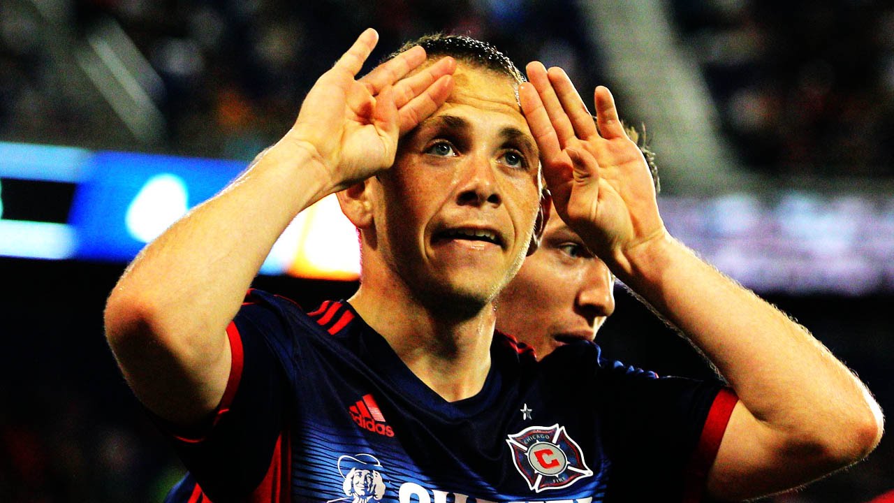 GOAL: Harry Shipp puts the Fire ahead with some tenacious play and a ...