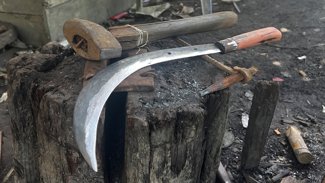 Knife Making - Forging A Long Bending Knife From Long Rusty Steel - YouTube