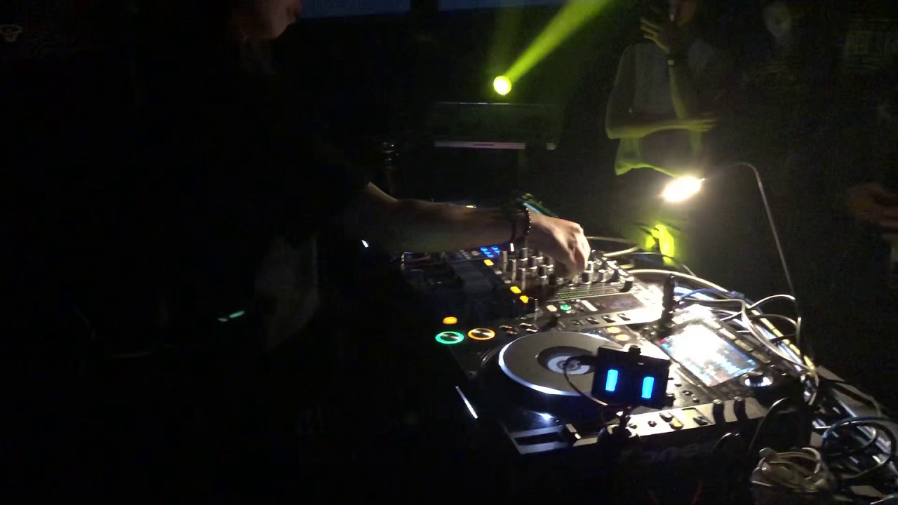洛克音樂藝文展演空間 DJ Jane Present - YouTube