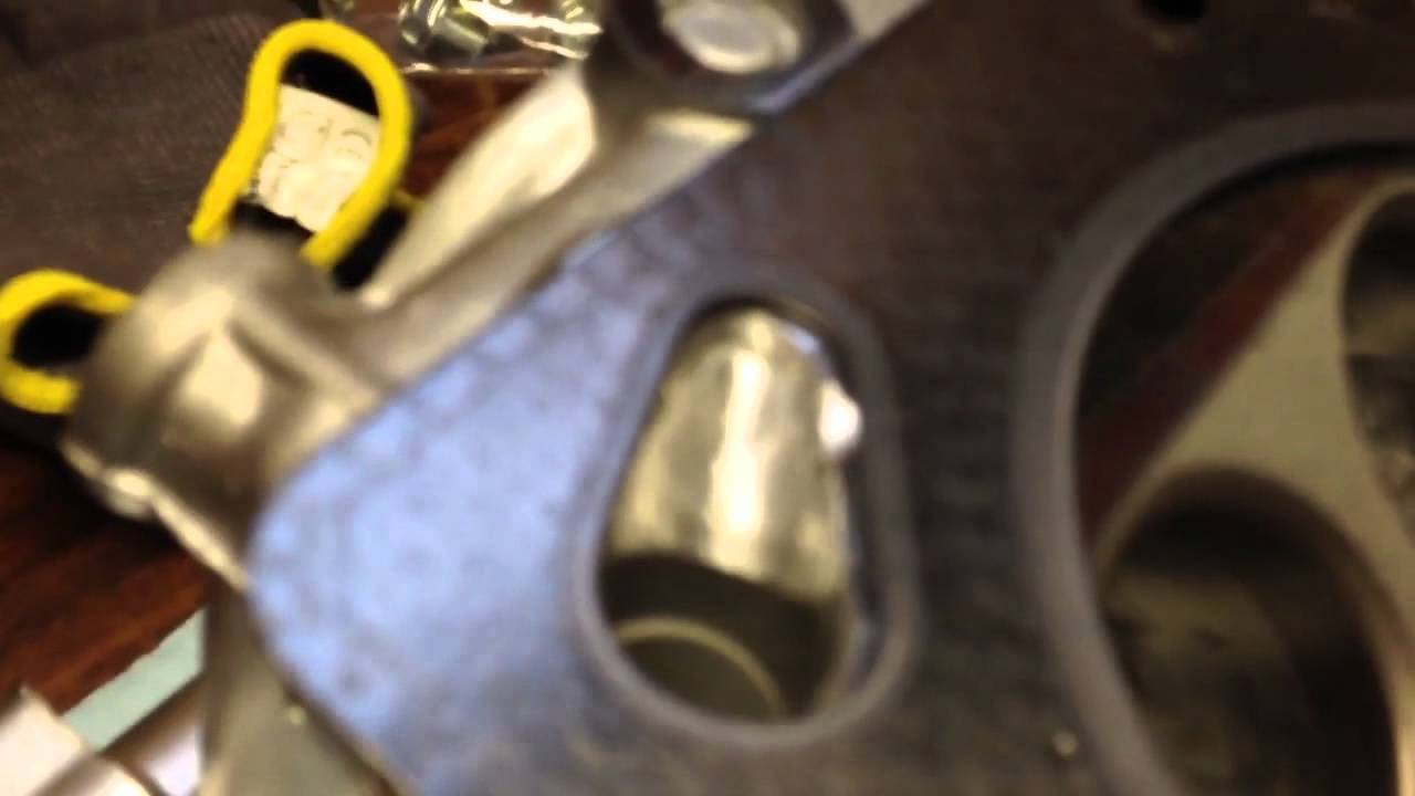 Questionable oil port mod on 4g63 cylinder head. - YouTube