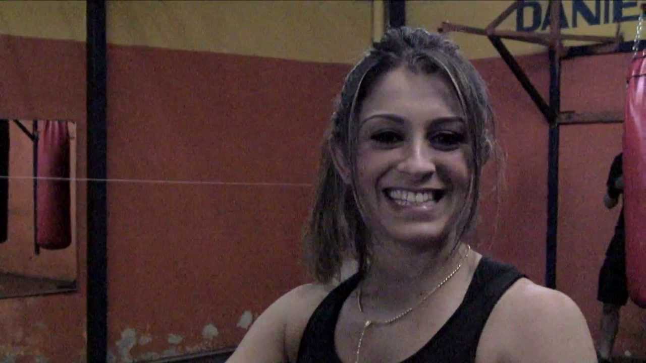 BOXE COM AMANDA BELLO - YouTube