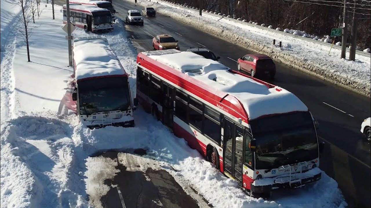 Hundreds of Toronto transit vehicles still stranded in snow - YouTube