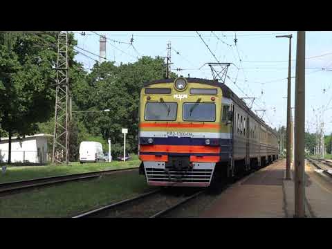 Электропоезд ЭР2-1300 на ст. Засулаукс / ER2-1300 EMU at Zasulauks ...