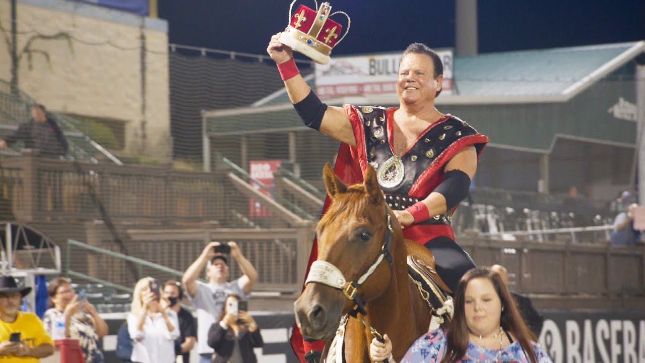 Jerry Lawler celebrates his 50-year wrestling anniversary in style ...