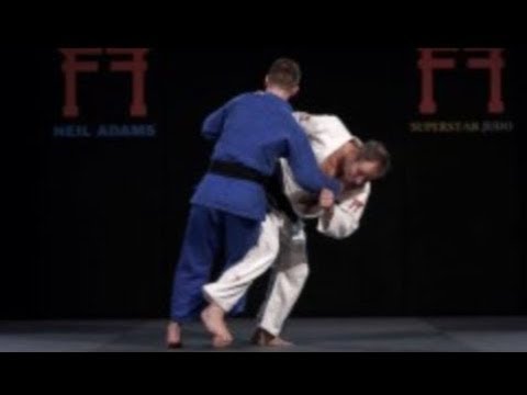 Judo large outside counter - Osoto gaeshi - YouTube