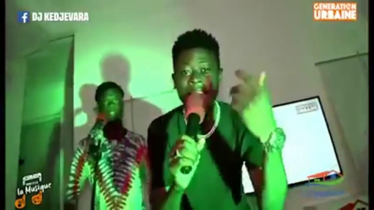 MC ONE EN CONCERT LIVE DANS GENERATION URBAINE - YouTube