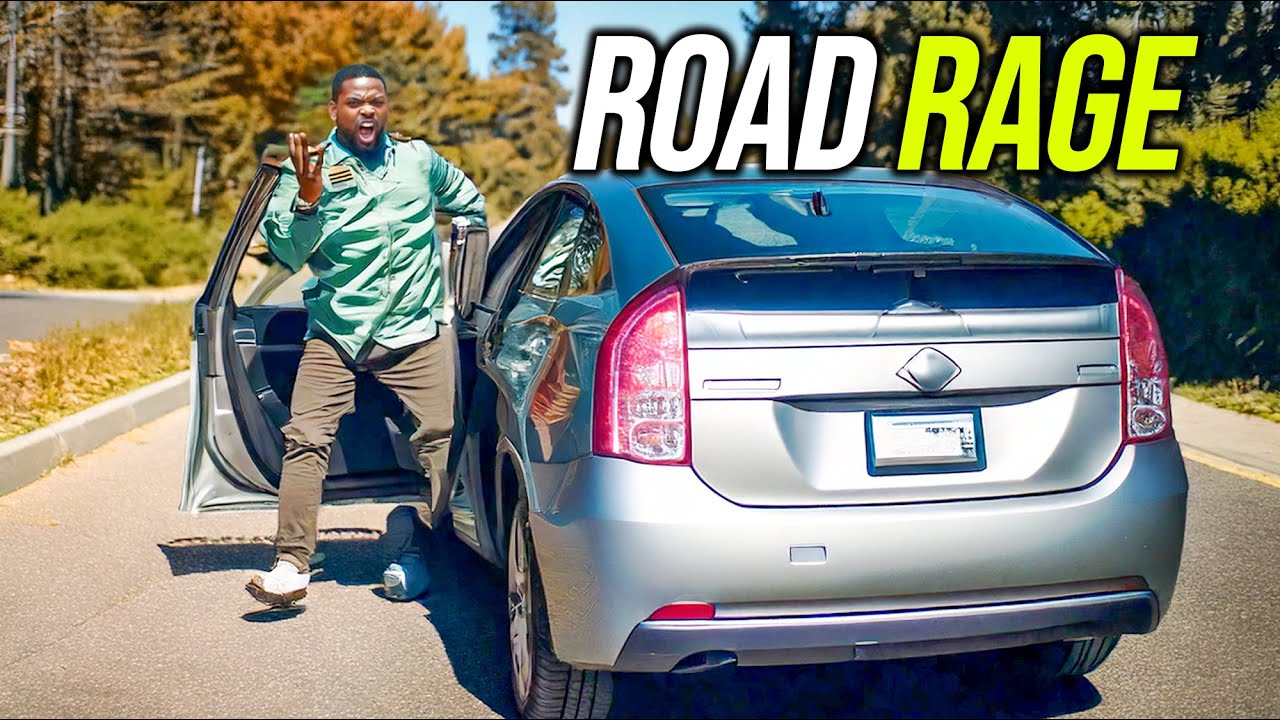 ROAD RAGER TRIGGERED | ROAD RAGE, BAD DRIVERS & INSTANT KARMA - YouTube