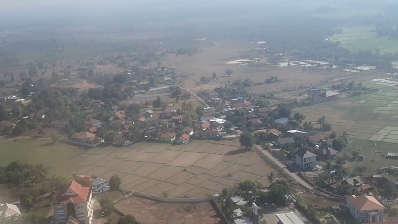The Landing on Pakse International Airport _24JAN2022 - YouTube