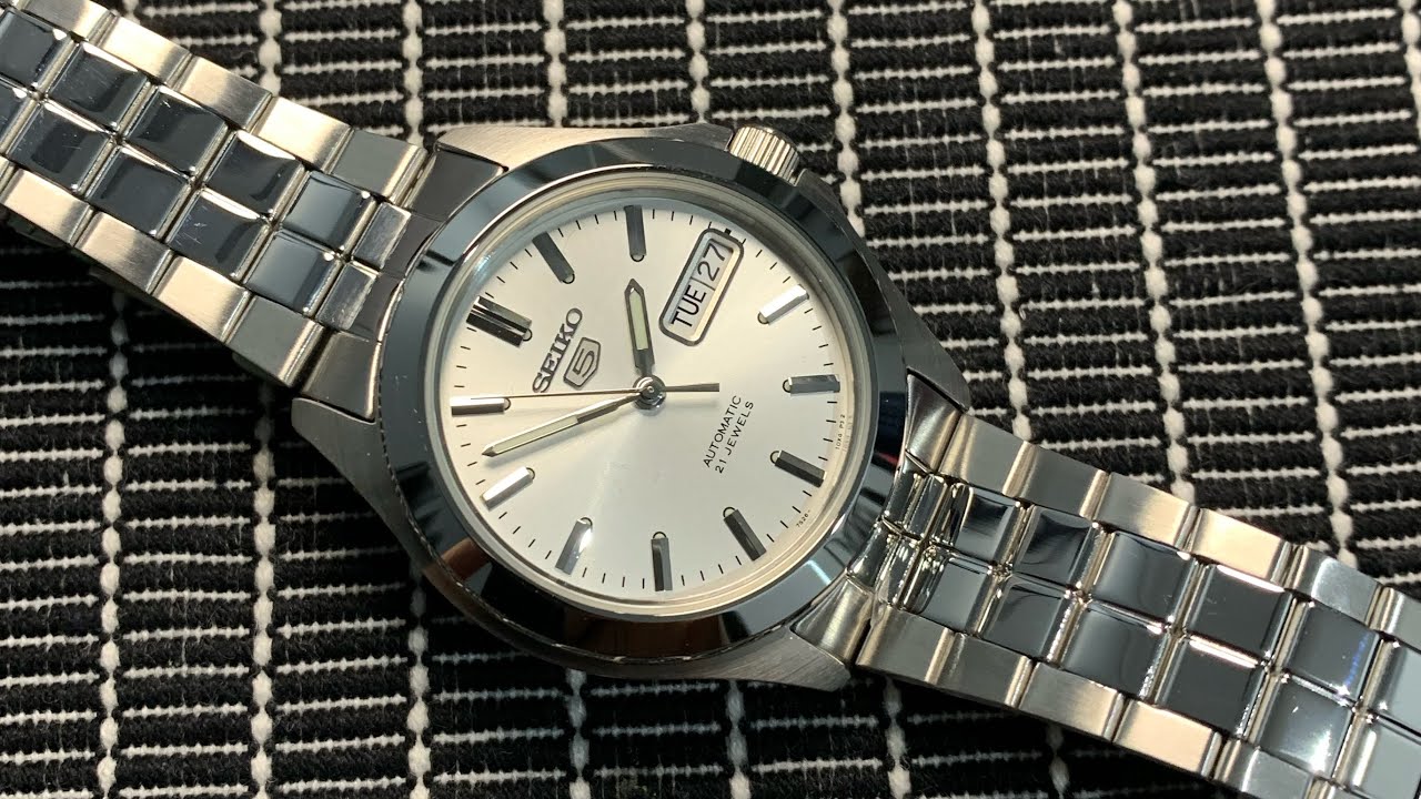 🔥Seiko 5 Answer to Rolex ; Seiko SNKK87K1 Automatic Silver Dial, Day ...