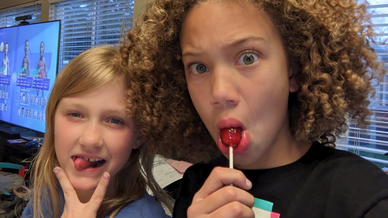 bestie guess the candy challenge - YouTube