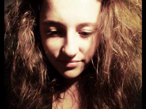 Hannah Burrows - Ed Sheeran cover - A team. - YouTube