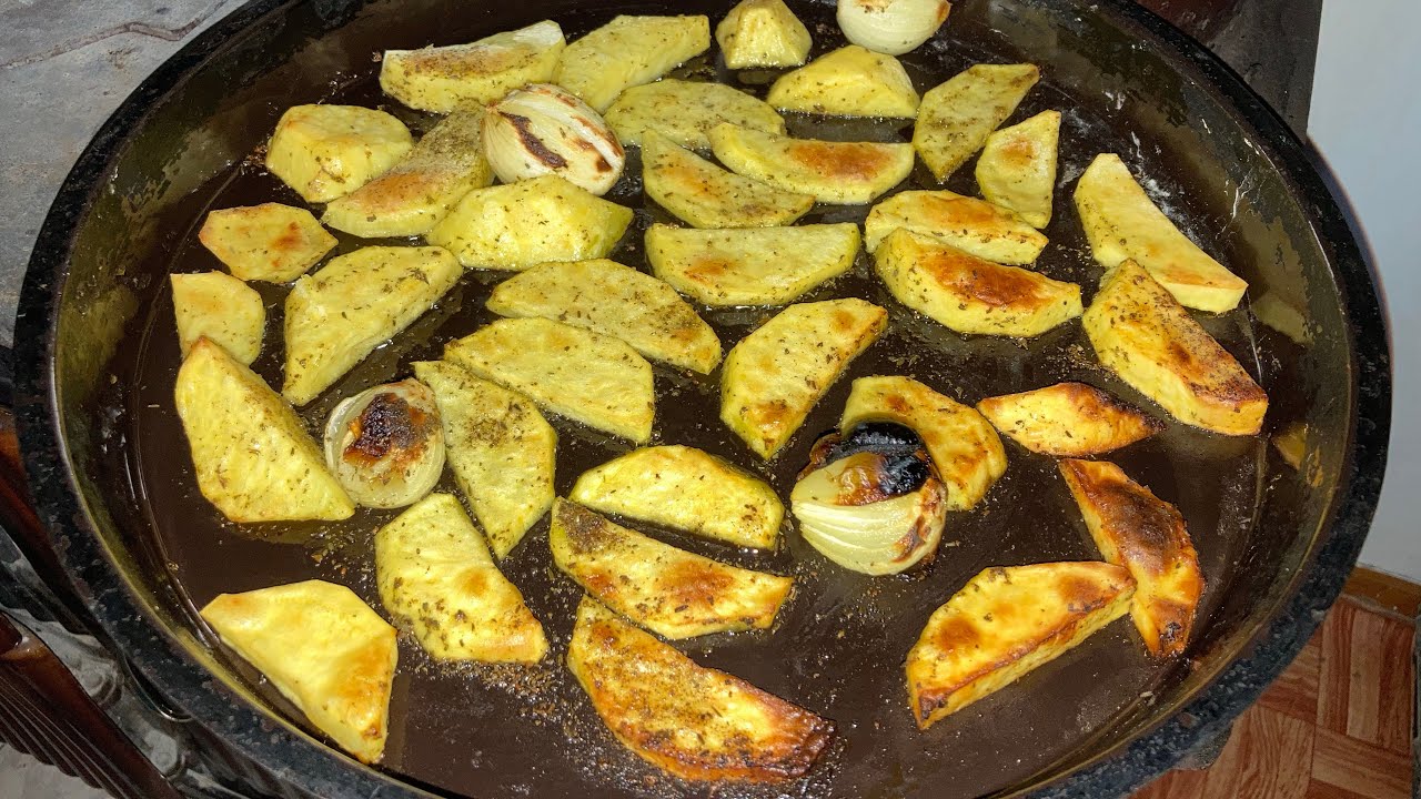 Soba Sıcaklığı 🔥 Kuzine Sobada Patates Kekikli - Patatesli Tarif - YouTube