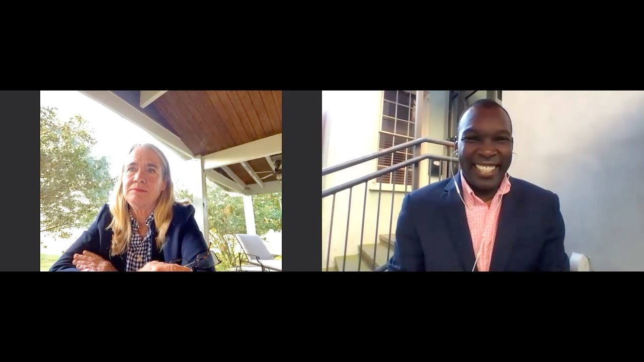 EXCLUSIVE- Elizabeth Moffly interview- Quintin's Close-Ups™ - YouTube