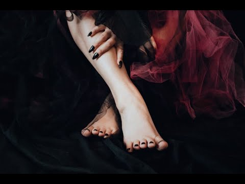 Foot Fetish: Mistress Crush Paints Midnight Bunnie's Toe Nails