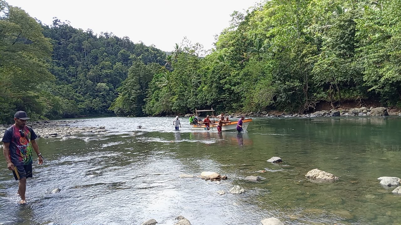 Dinghy Ride Up Beautiful Dawadawa River - Part 2 - Alotau - Milne Bay ...