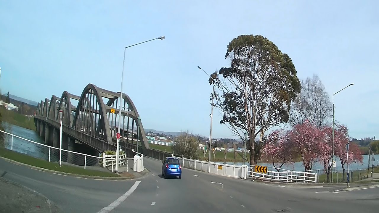 Driving SH1 from Stony Creek to Balclutha | Otago | New Zealand | 4K ...