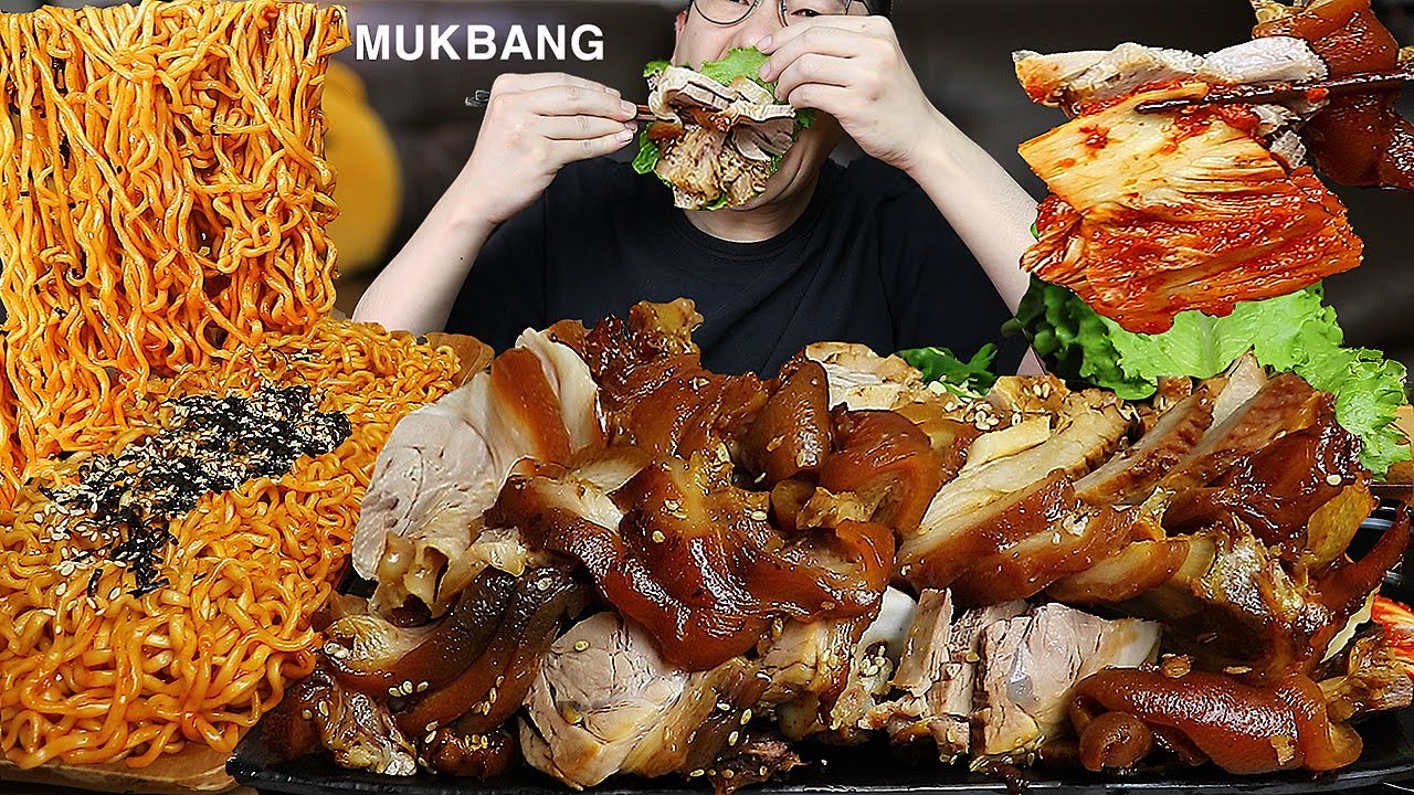 맛없을수가없지😎ㅋㅋ🔥불닭볶음면과 족발에 불김치를 싸악~ 야무지게 먹방 MUKBANG - YouTube