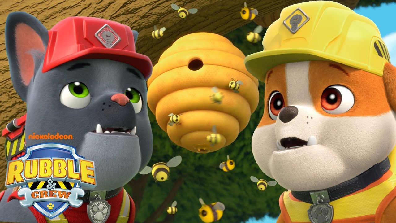 Rubble Finds Bees & Keeps Them Safe! 🐝 w/ Charger, Mix & Park Ranger ...