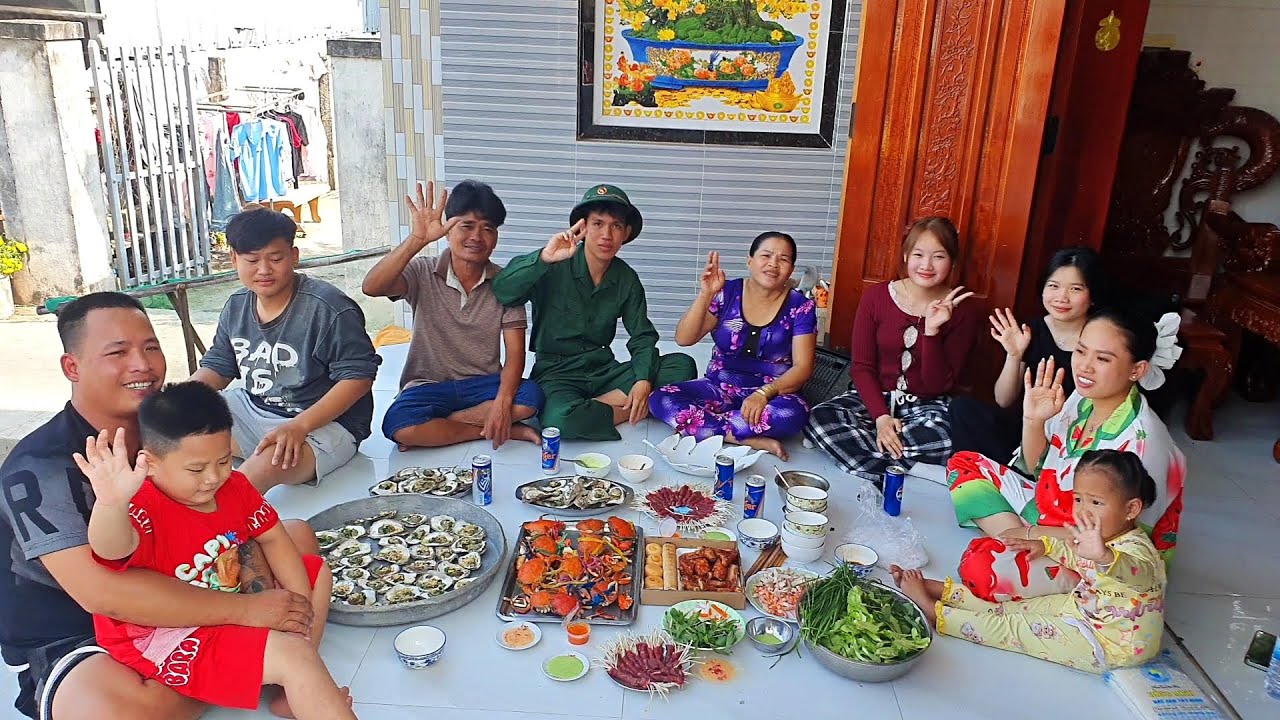 Bữa Tiệc Gia Đình Chia Tay Con Trai Đi ''Lính Bộ Đội'' | Ngư Dân Miền ...