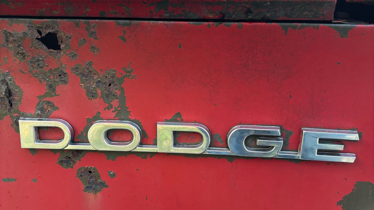 Atomic 64 Dodge D100 Chapter 3 - YouTube