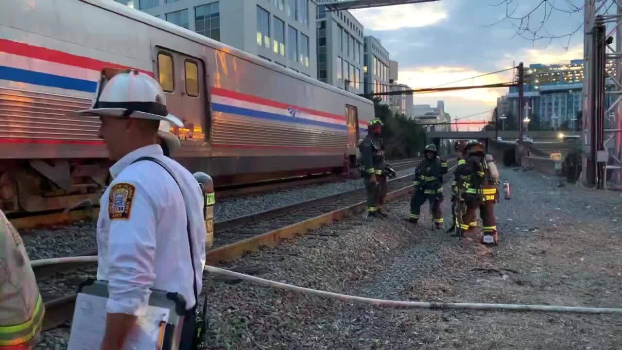 DC firefighters put out Amtrak fire - YouTube