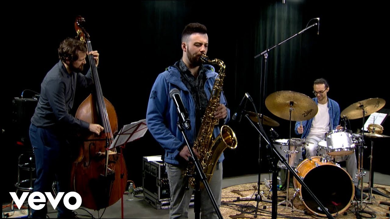 Mike Casey - Space Chill (WPAA TV Session) [Official Video] - YouTube