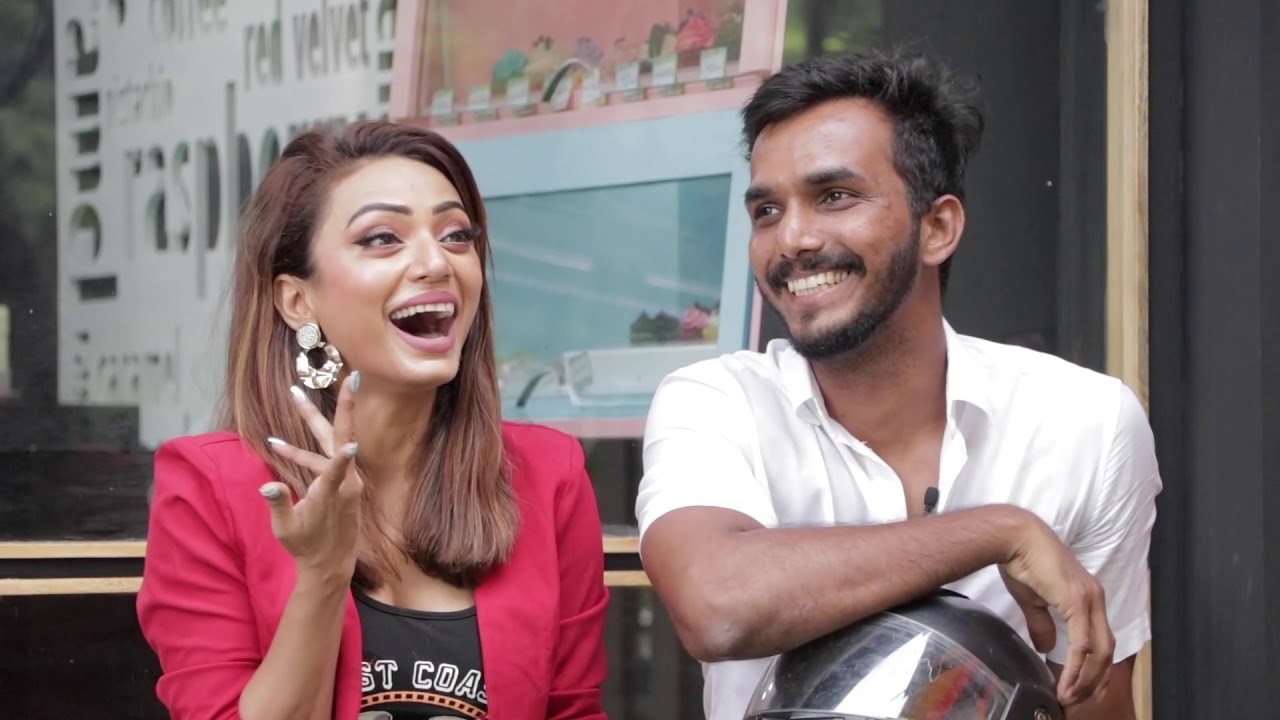 Romantic BoyFriend Prank FT. AJ With T.V Actress | Viral Pranks | Oye ...