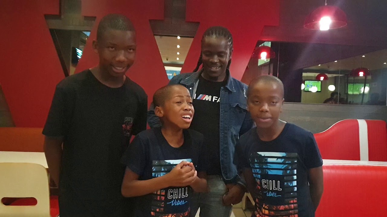 BETHUSILE MCINGA meeting THE HAPPINESS MUSIC GROUP ( UNGOWAMI SONG ...