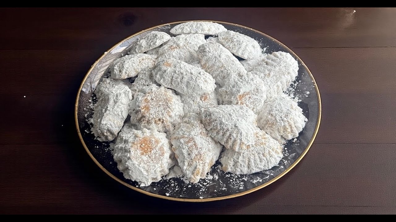 Traditional Bosnian Šape (Paw Cookies) – Melt-in-Your-Mouth Walnut ...