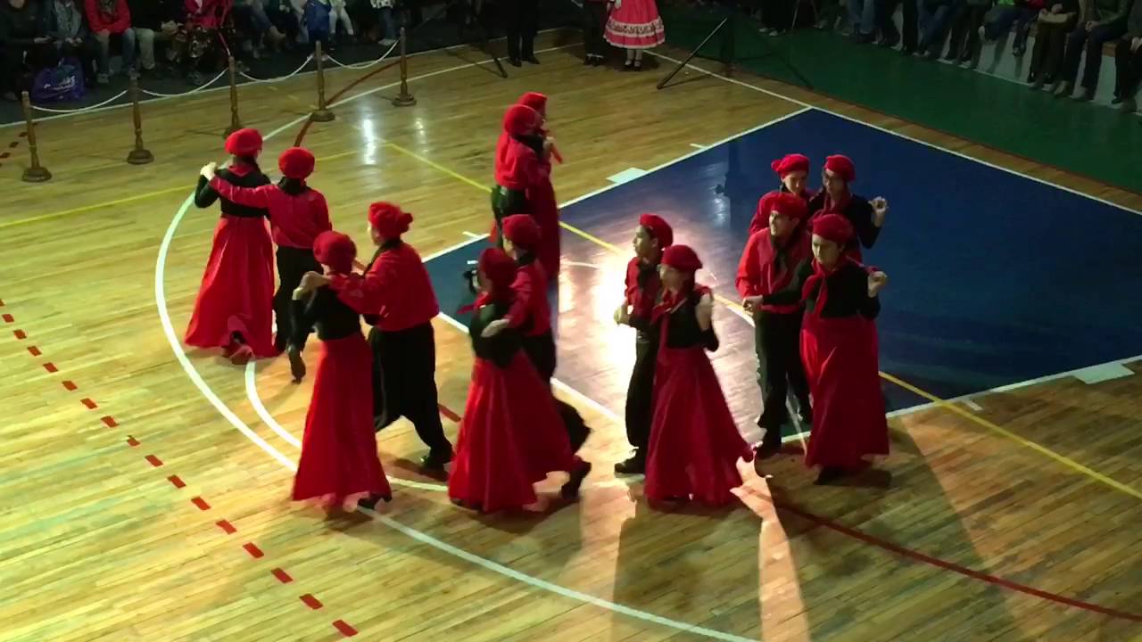 Baile Chamame Patagonico - YouTube